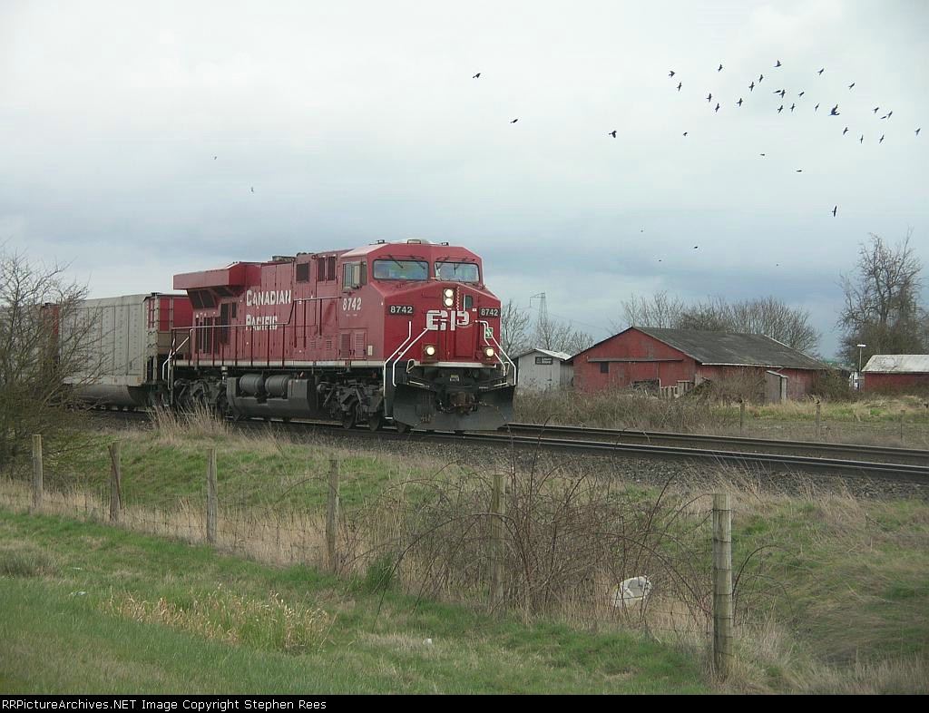 CP 8742 arriving with a coal train